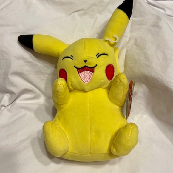 Pokemon | Toys | Hard To Find Pokmon Pikachu 8 Inch Stuffed Plush ...